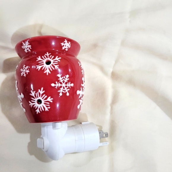 Scentsy | Holiday | Scentsy Red And White Snowflake | Poshmark